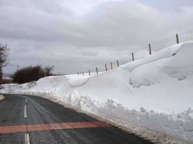 Gritting & Snow Clearance – AP Broome Landscapes